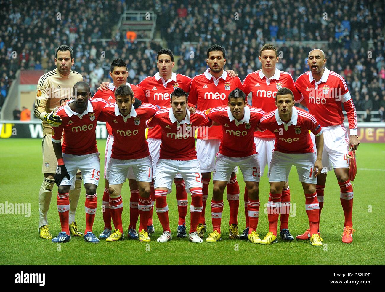 Left benfica hi-res stock photography and images - Alamy