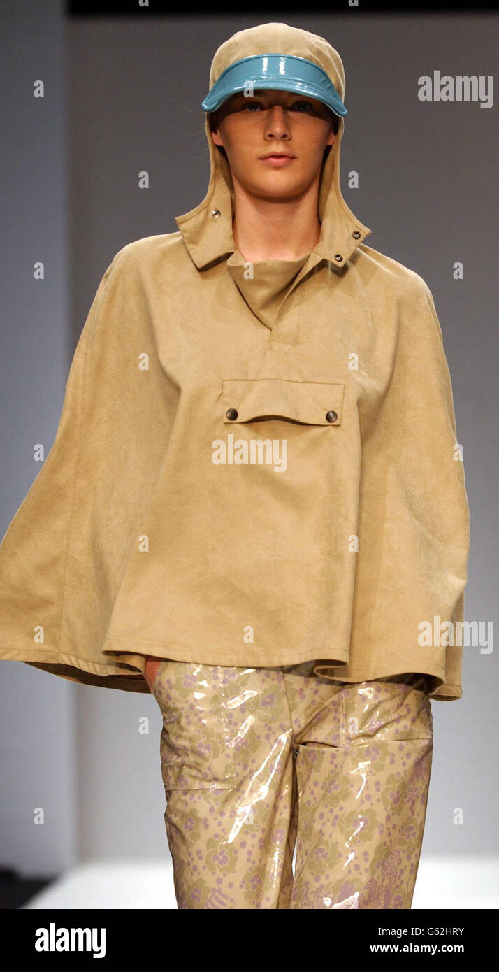 London Fashion Week - Emma Cook Stock Photo - Alamy
