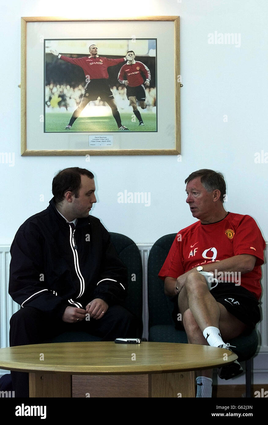 Manchester united manager alex ferguson talks to the press hi-res stock ...