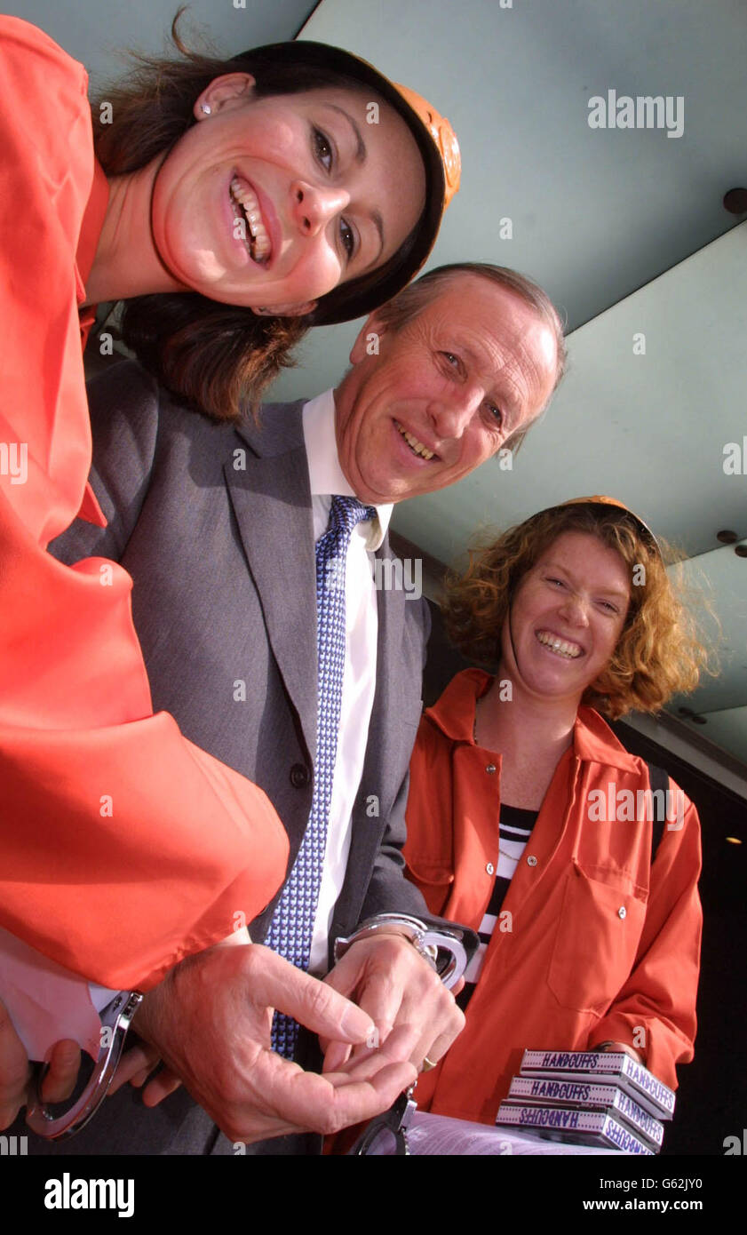 Team easyjet hi-res stock photography and images - Alamy