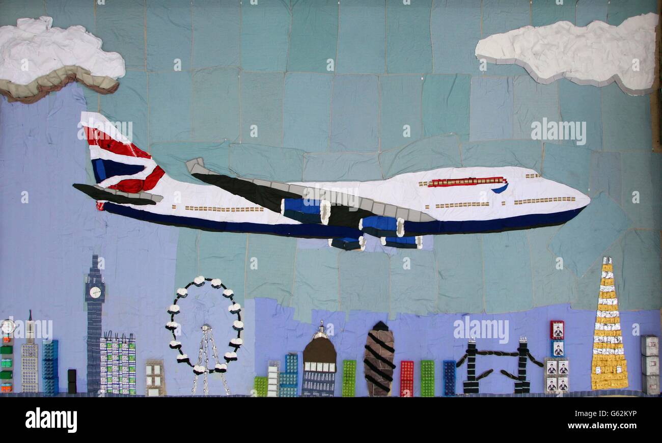 British airways ba aircraft hangar hi-res stock photography and images ...