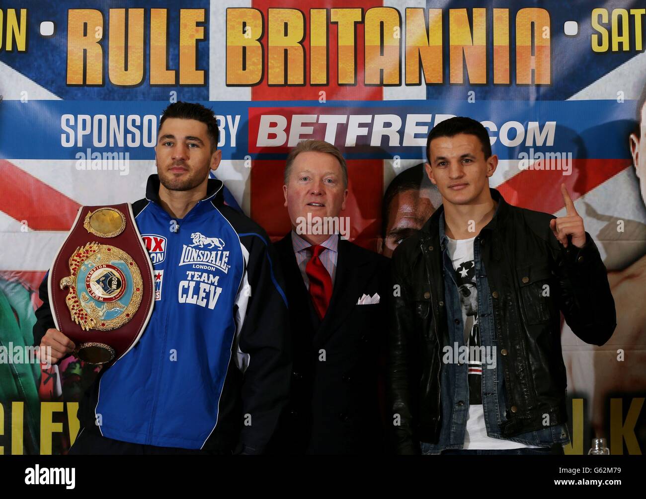 Nathan cleverly v robin krasniqi hi-res stock photography and images ...