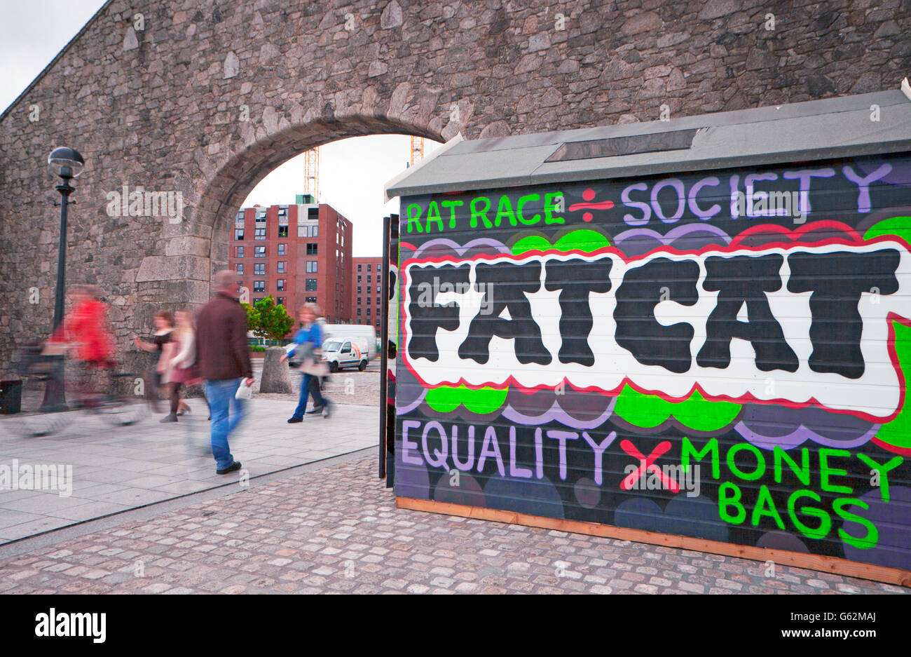 The' Metal Hut' beach box project at Liverpool's famous Albert Dock ...
