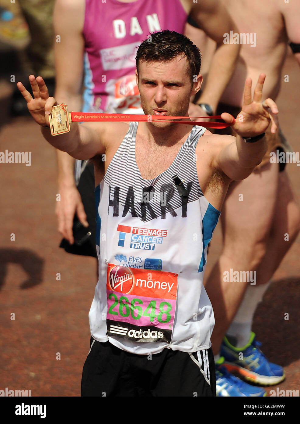 Harry judd marathon hi-res stock photography and images - Alamy