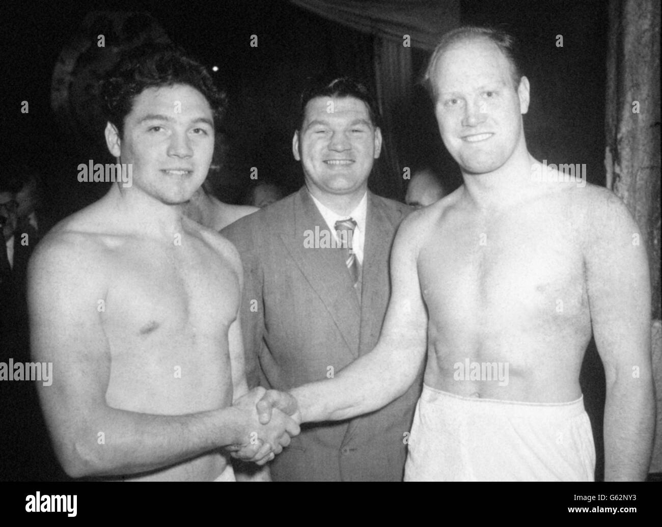 Boxing - Heavyweight title fight - Bruce Woodcock v Nosher Powell Stock ...