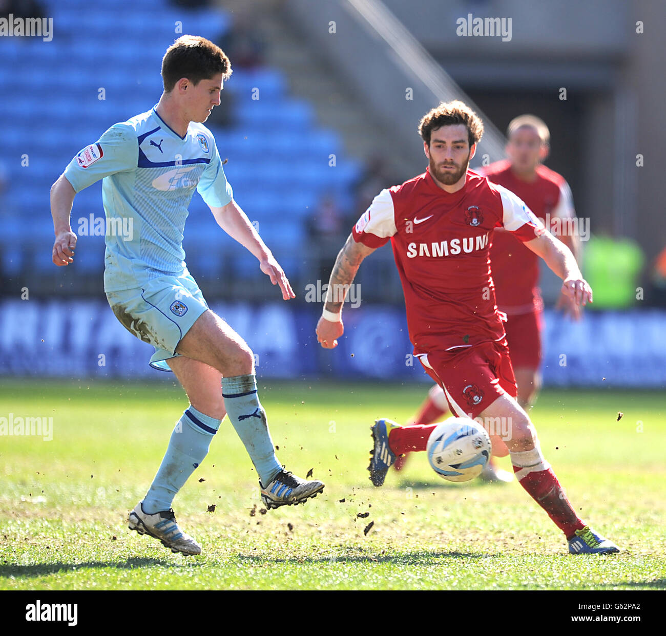 Coventry City's Daniel Philliskirk (left) and Leyton Orient's Romain ...
