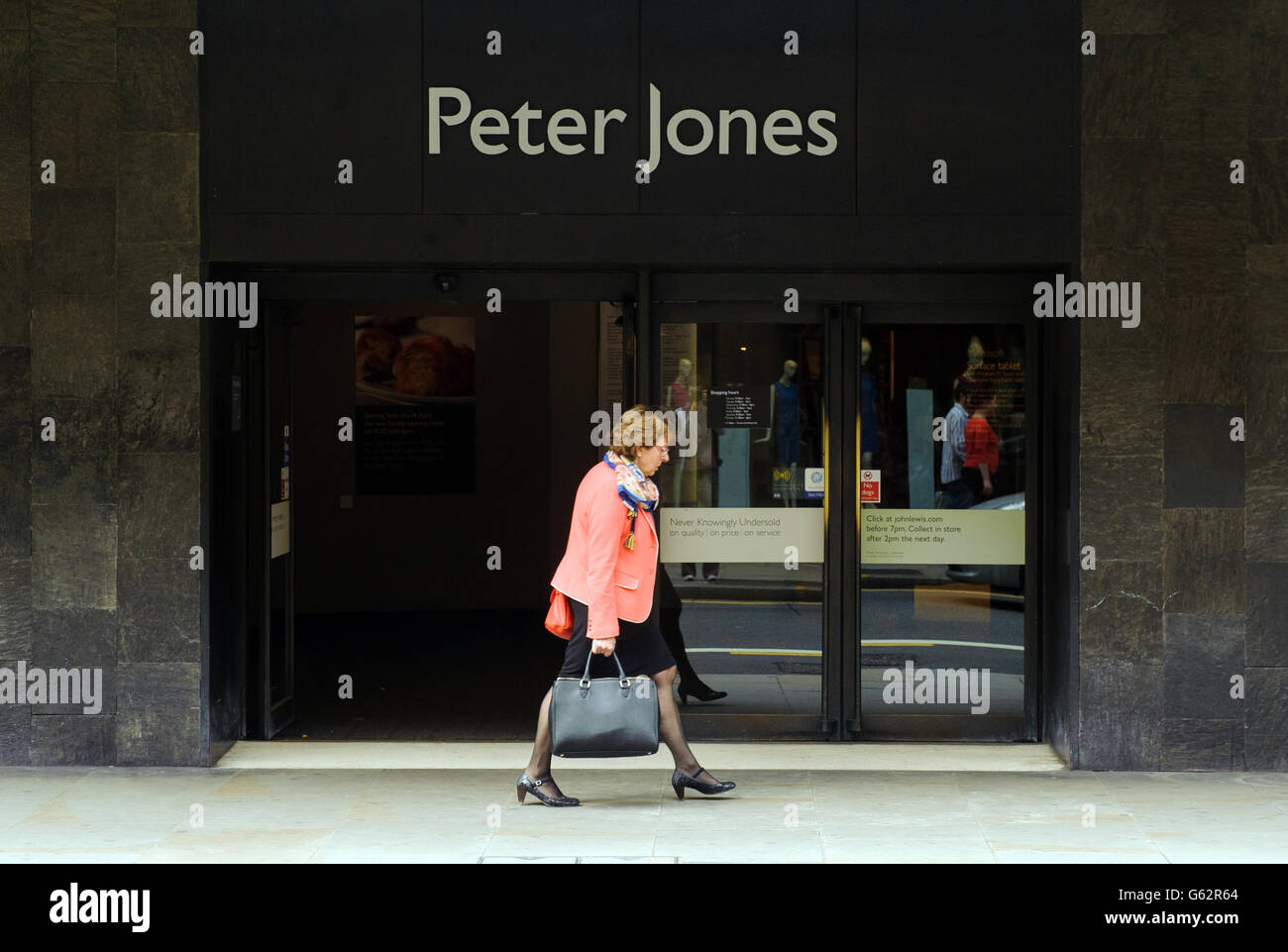 General view of the peter jones department store hi-res stock ...