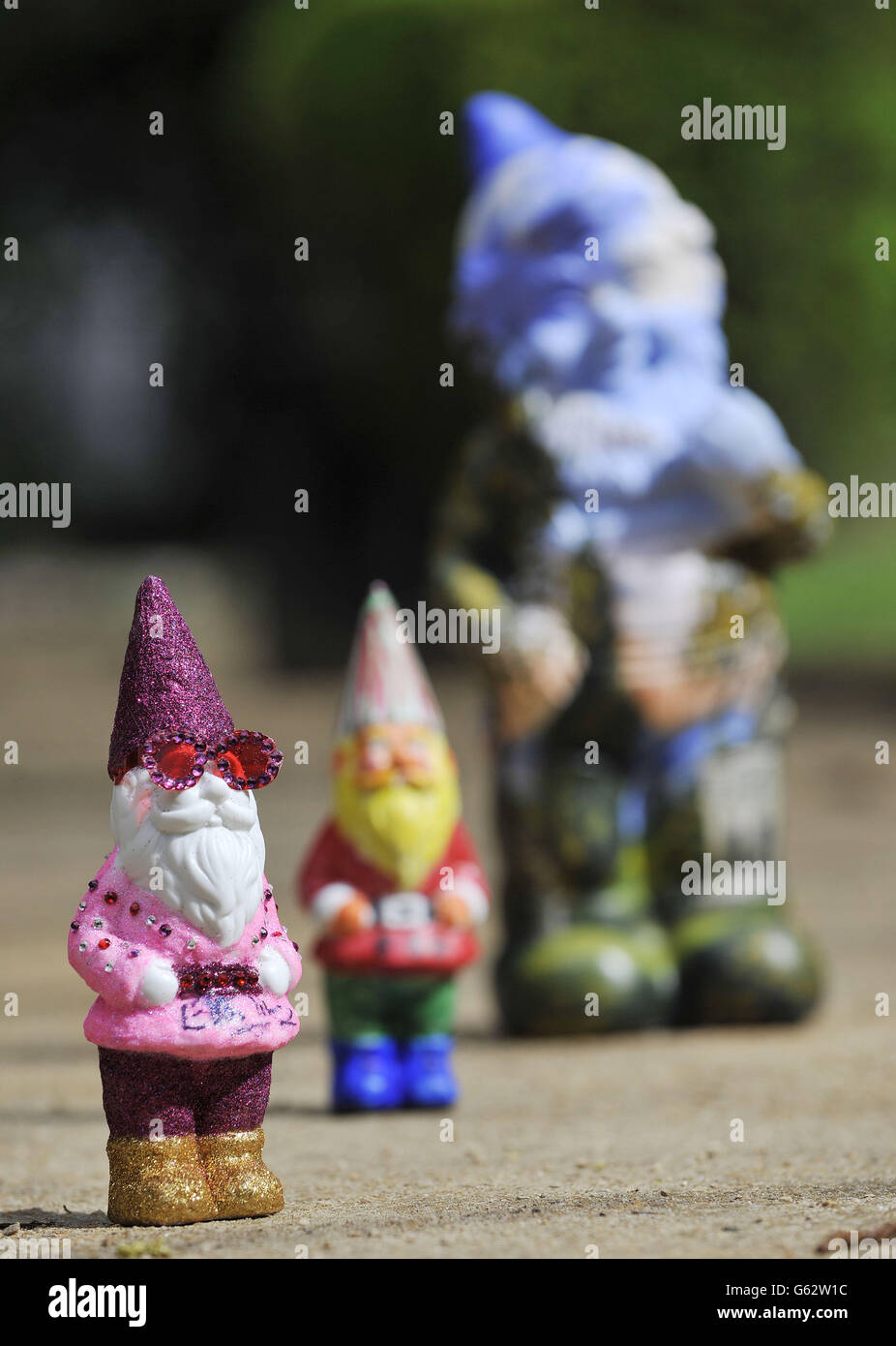 Chelsea flower show gnomes hi-res stock photography and images - Alamy