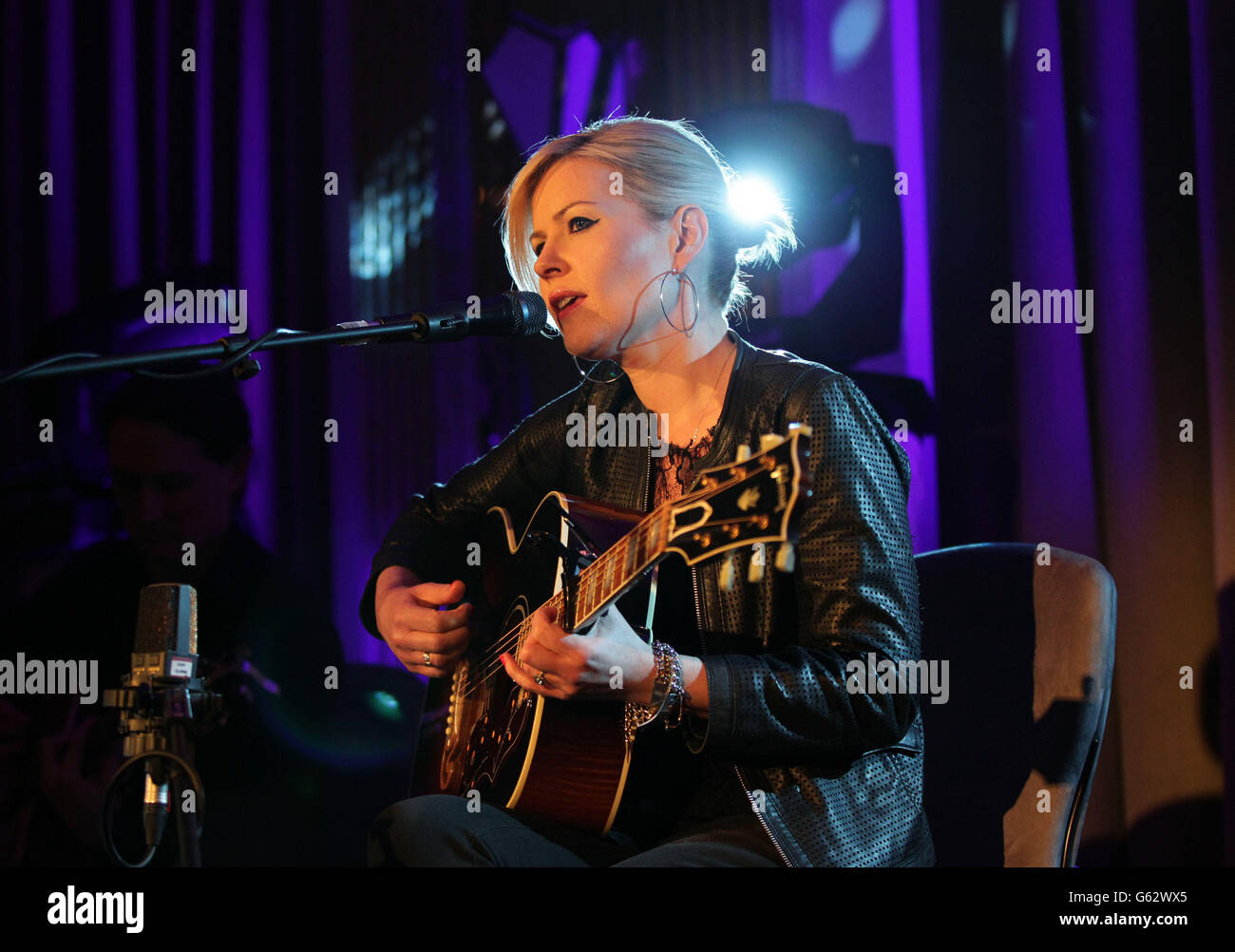 Dido performing on stage hi-res stock photography and images - Alamy
