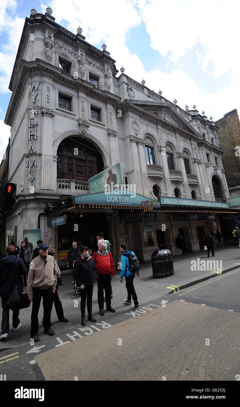 Theatre stock - London Stock Photo - Alamy