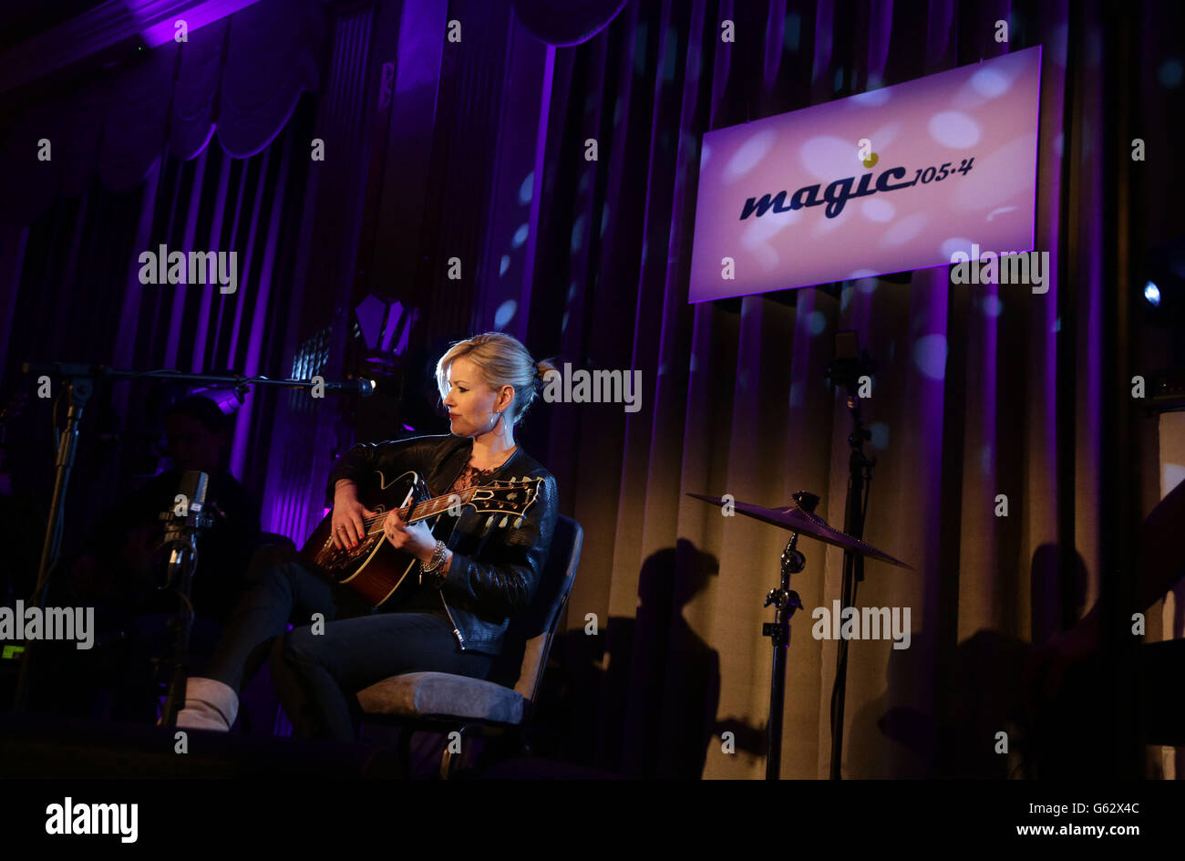 Magic presents Dido Stock Photo - Alamy