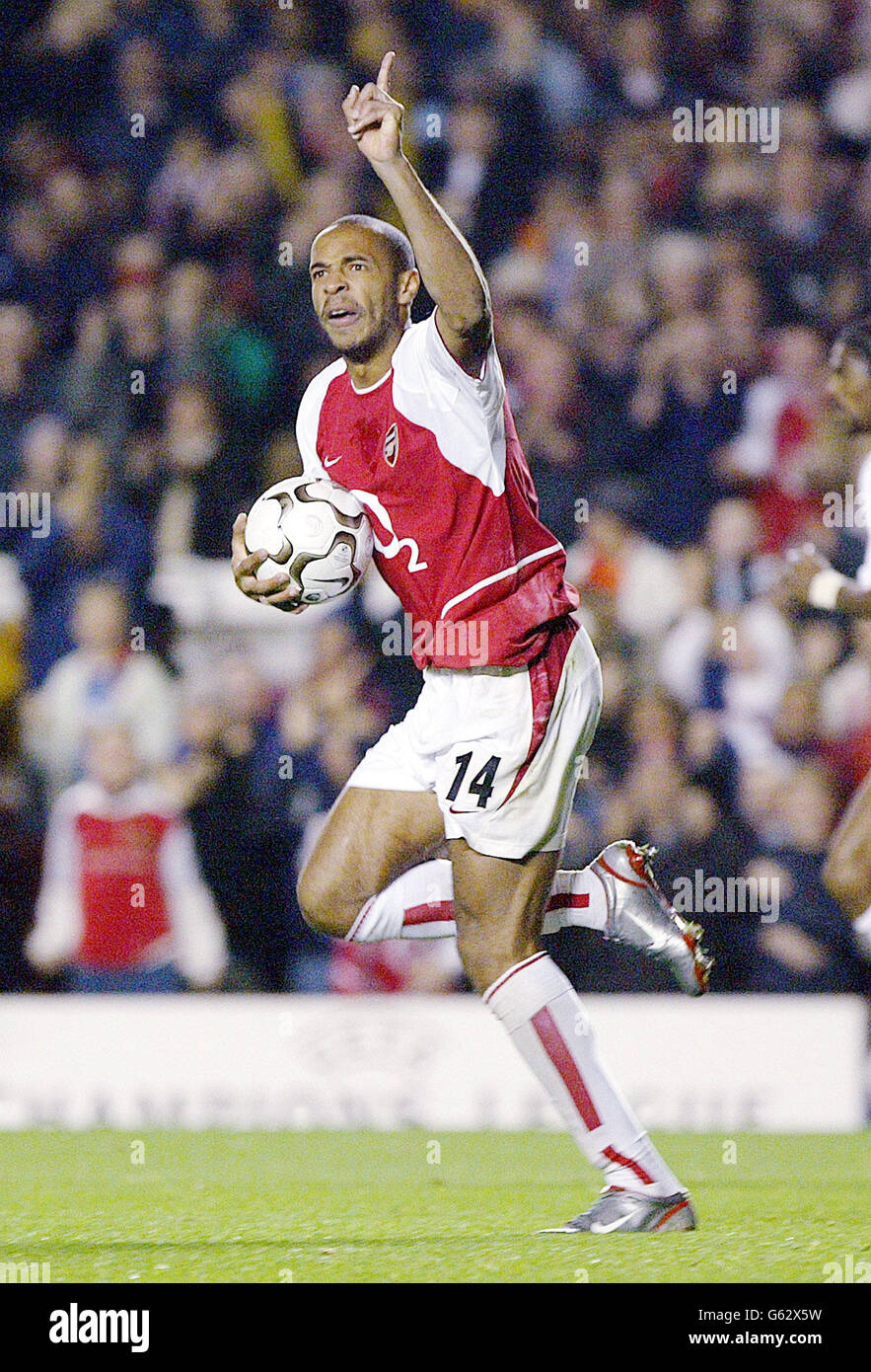 Football goal celebrating thierry henry hi-res stock photography and ...