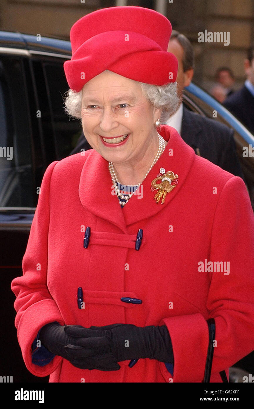 Royalty - Queen Elizabeth II Golden Jubilee Stock Photo - Alamy