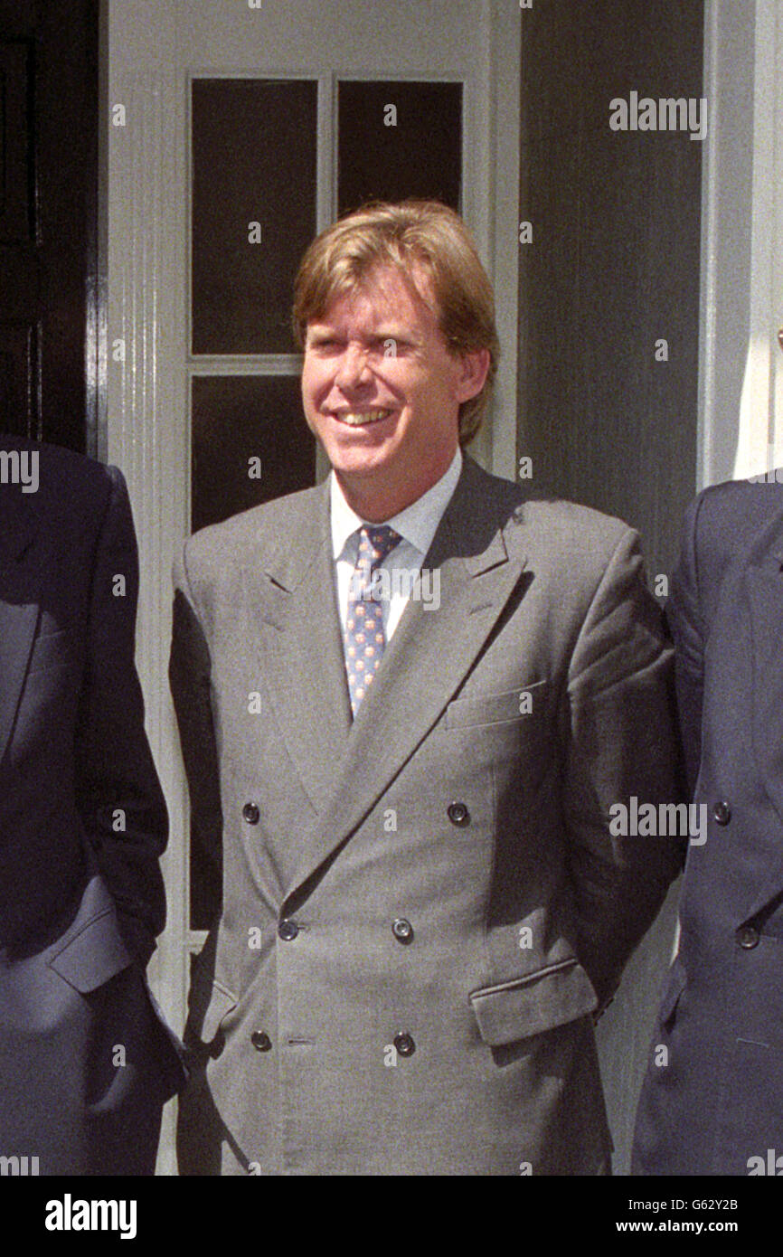 Simon burns mp hi-res stock photography and images - Alamy