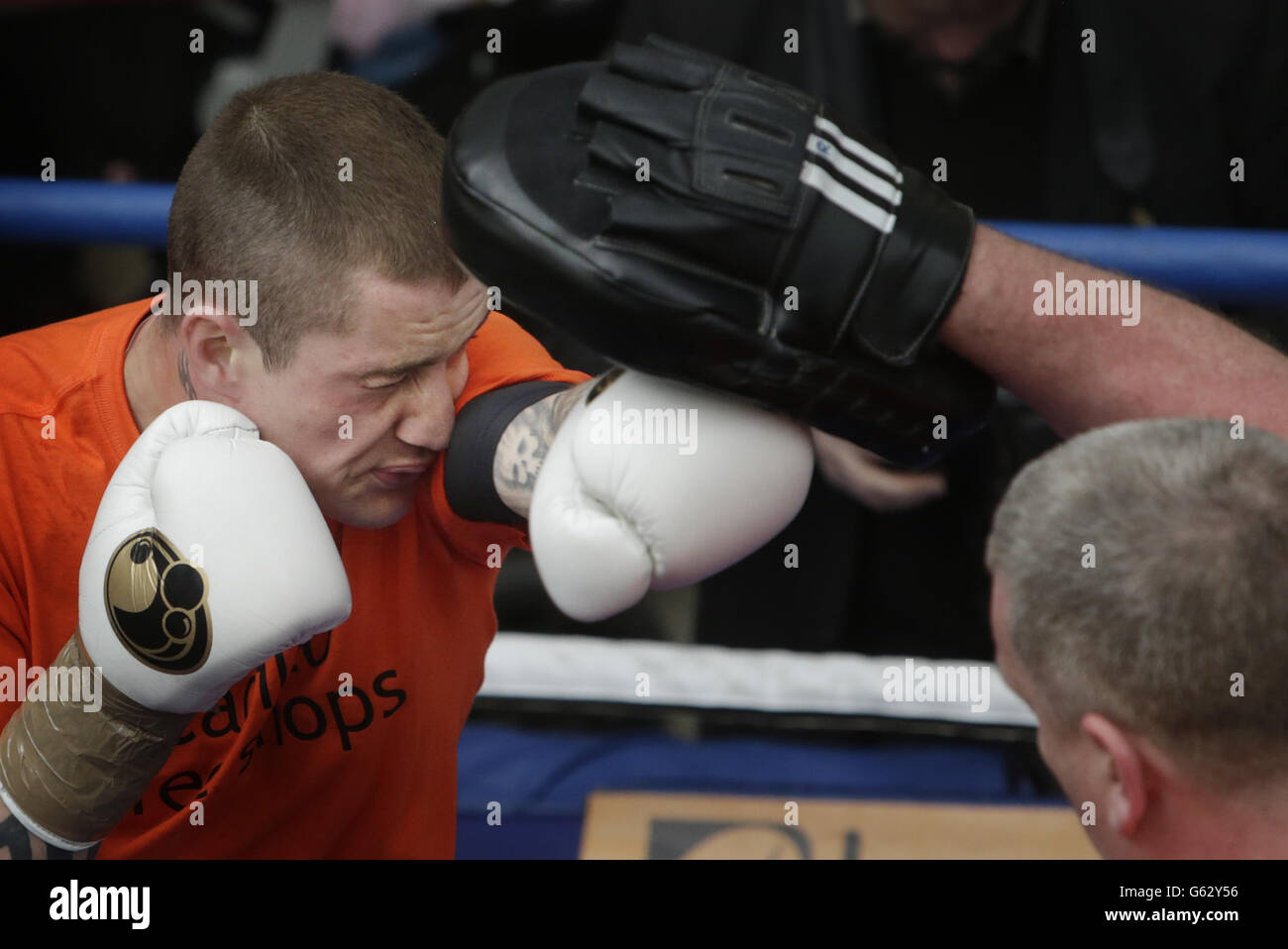 Boxing - Ricky Burns Public Work Out - St Enoch Centre Stock Photo - Alamy