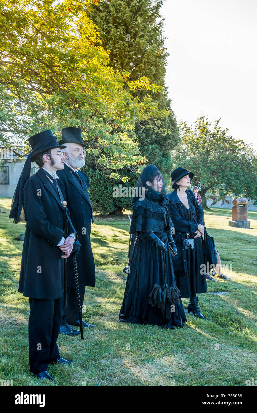 Costume Society members dressed in traditional mourning attire at ...