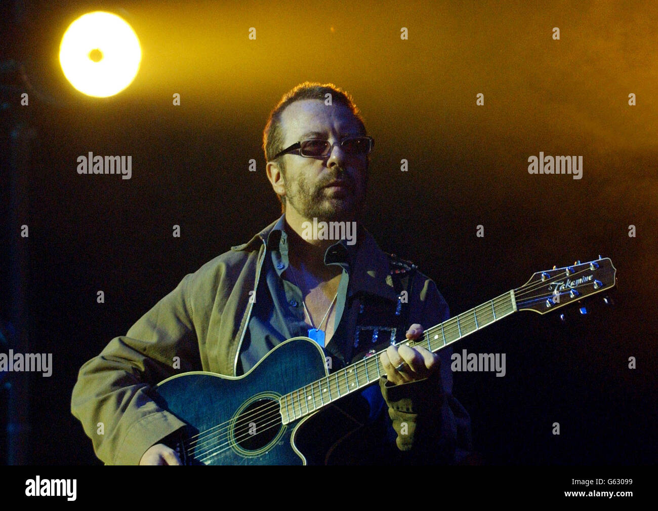 Dave stewart performing on stage hi-res stock photography and images ...