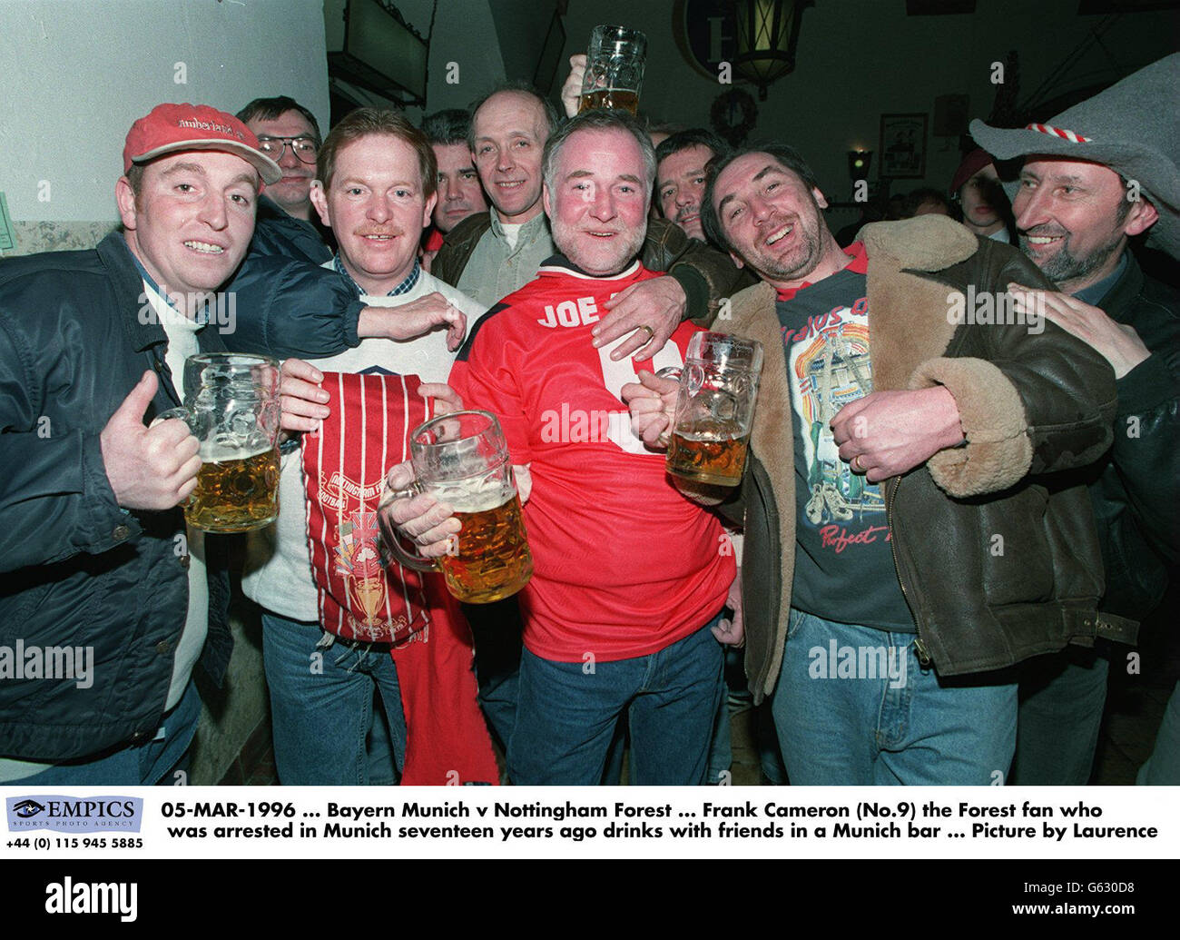 05-MAR-1996, Bayern Munich v Nottingham Forest, Frank Cameron (No.9 ...