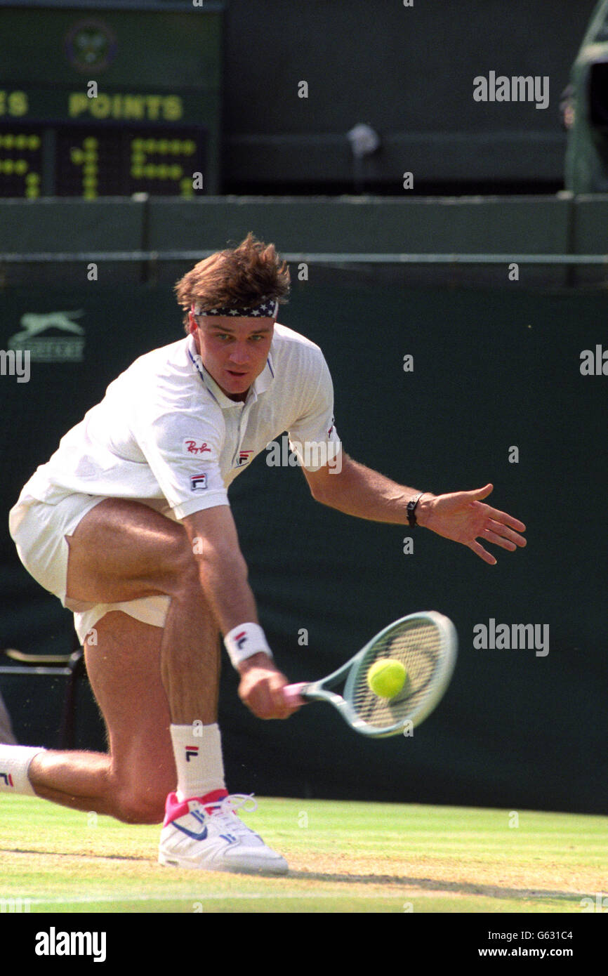 Ivan lendl in action hi-res stock photography and images - Alamy