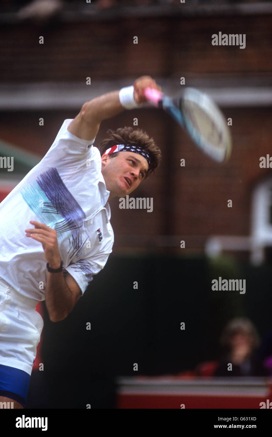 American david wheaton serves hi-res stock photography and images - Alamy