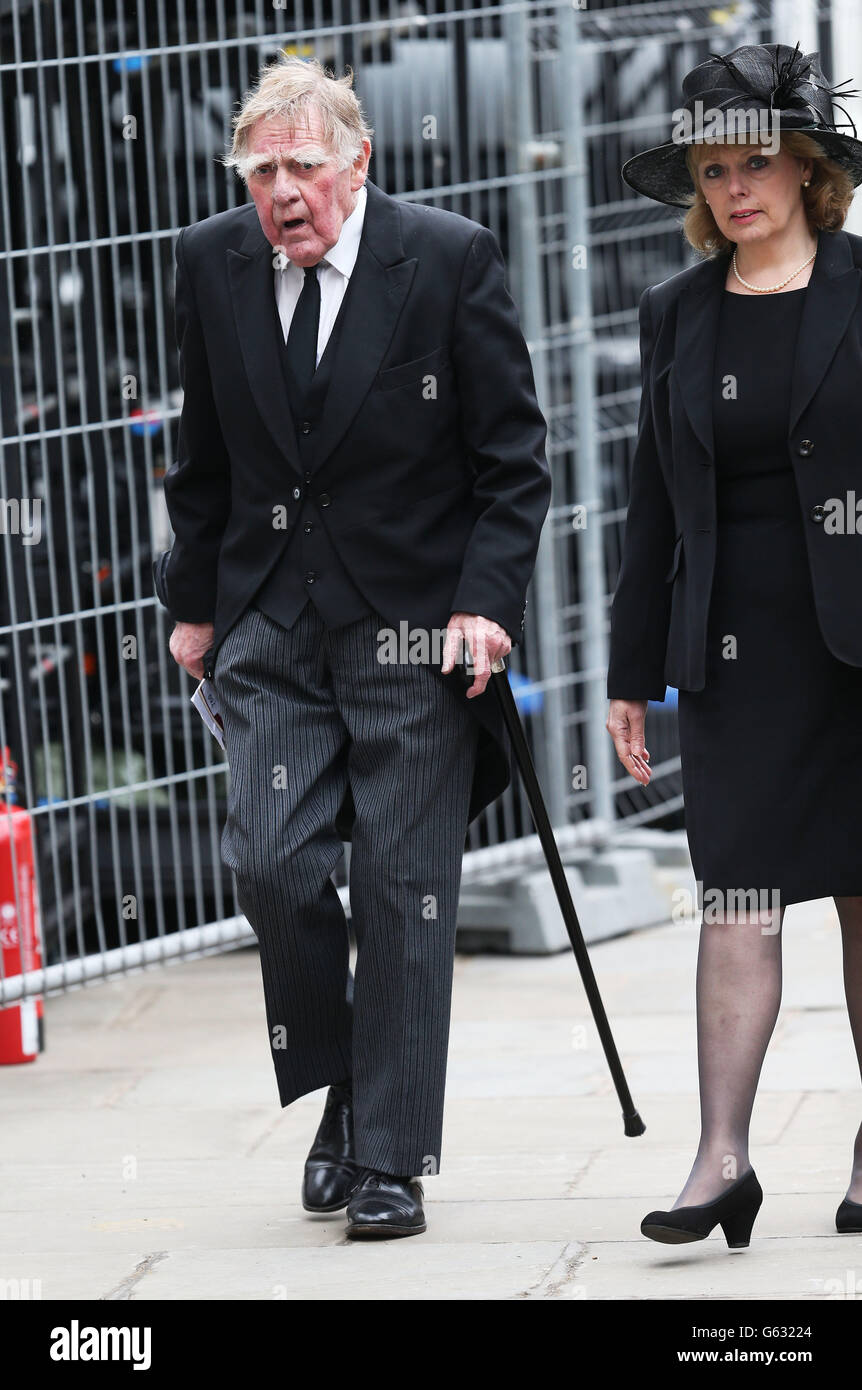 Margaret thatcher bernard ingham hi-res stock photography and images ...