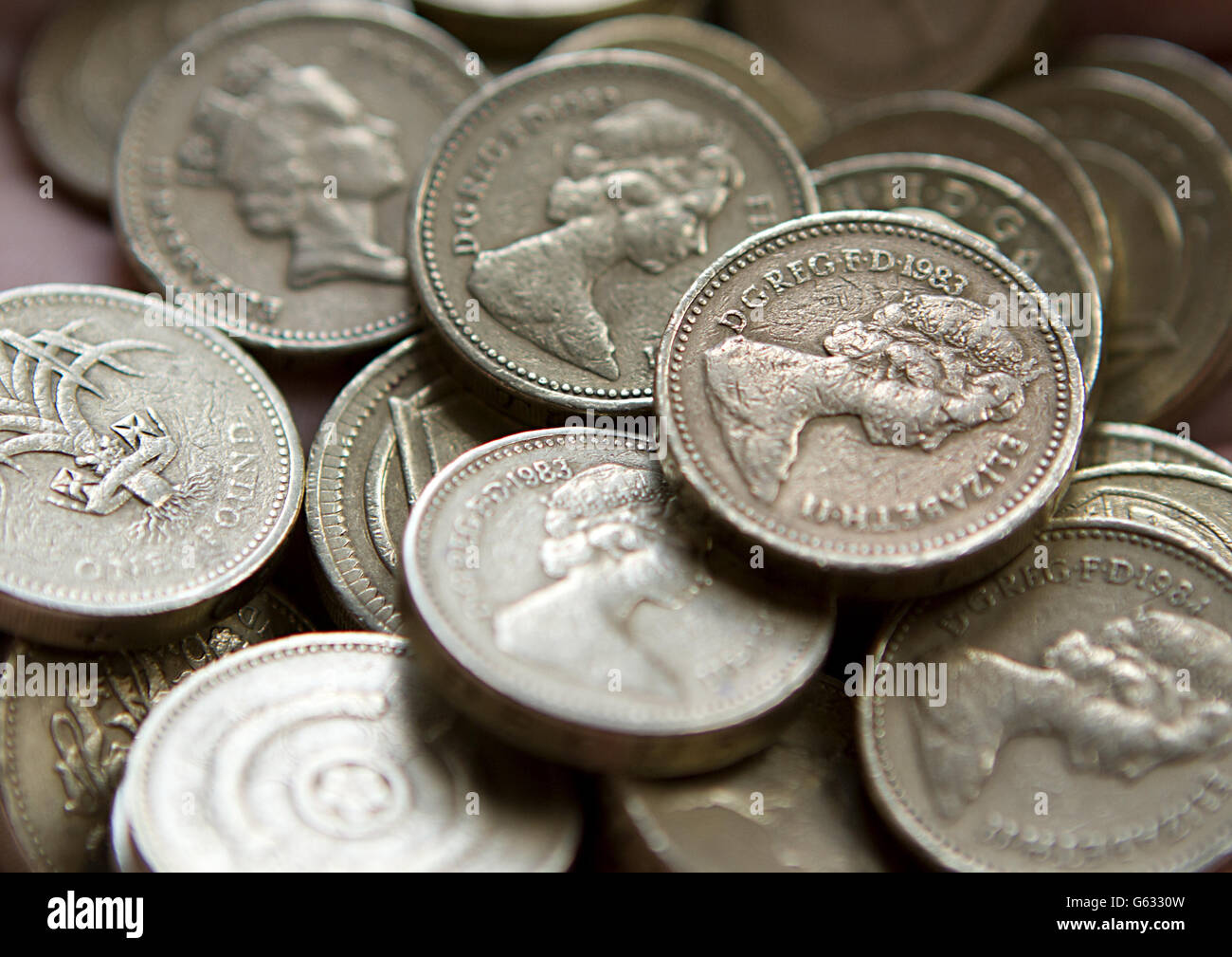 1 coin to celebrate 30th birthday Stock Photo - Alamy