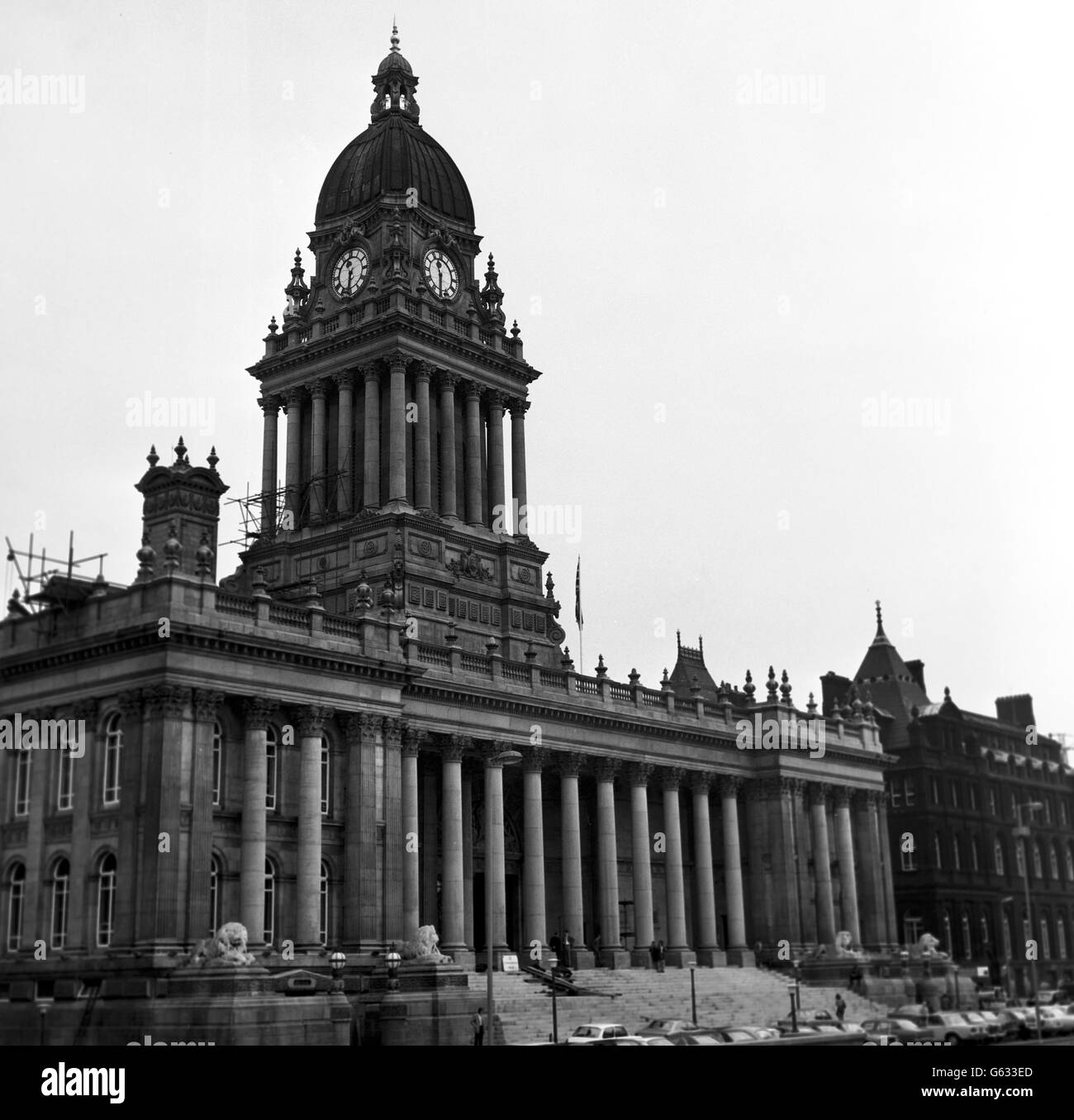 Leeds Town Hall Stock Photo - Alamy