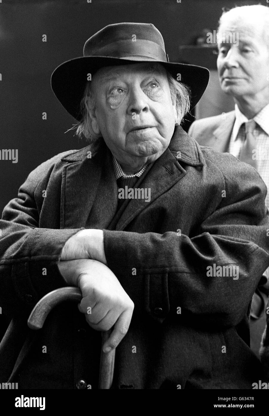 John b priestley hi-res stock photography and images - Alamy