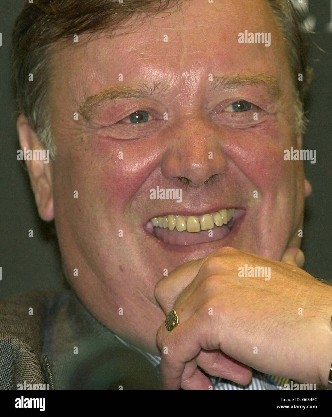 Shoulderslllll hi-res stock photography and images - Alamy