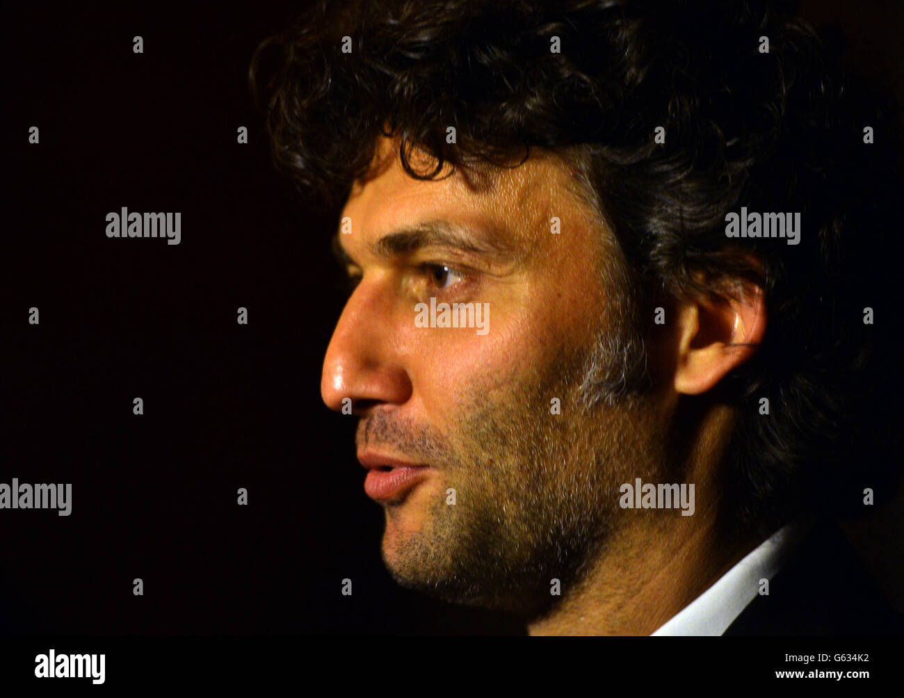 Jonas Kaufmann celebrates winning the Male Singer of the Year Award ...
