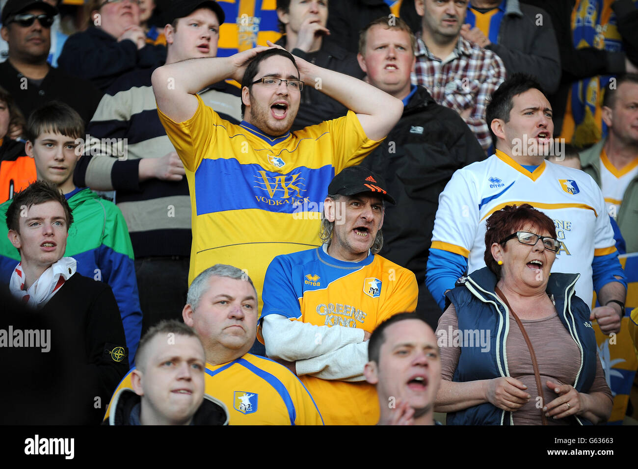 English football fans town square hi-res stock photography and images ...