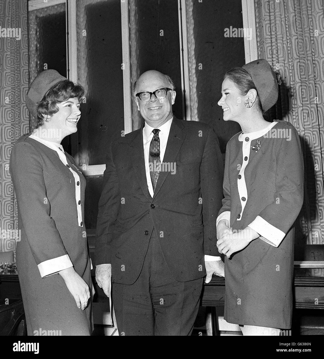 Sir alexander hi-res stock photography and images - Alamy