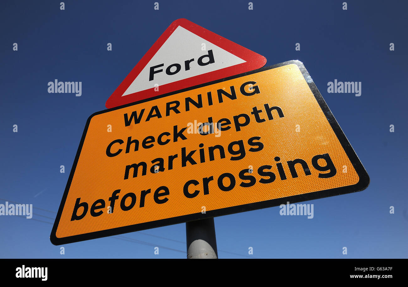 Warning check depth markings crossing water ford flood flooding ampics ...