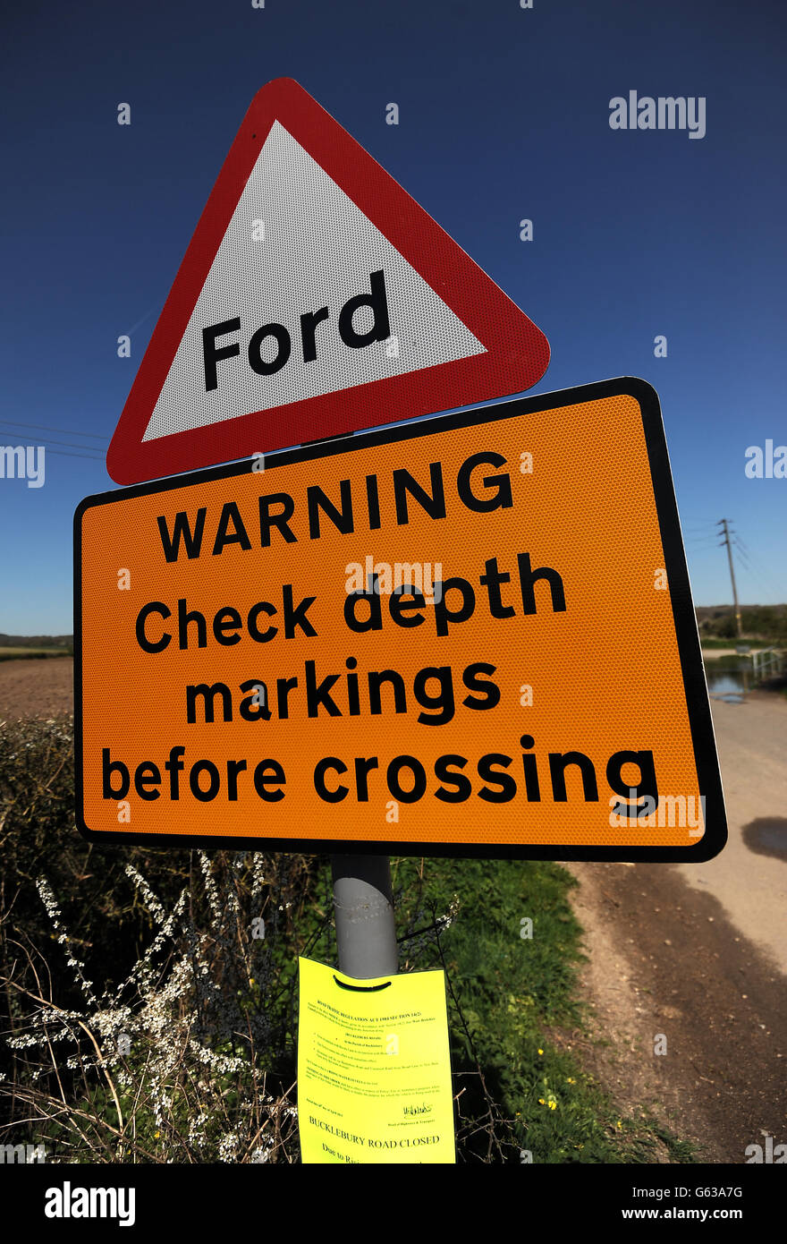 Warning check depth markings crossing water ford flood flooding ampics ...