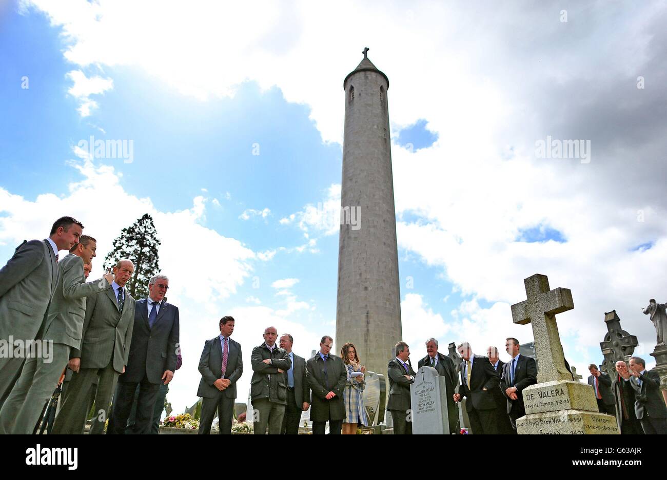 The Duke of Kent (3rd left) is shown Eamon de Valera's grave in the ...