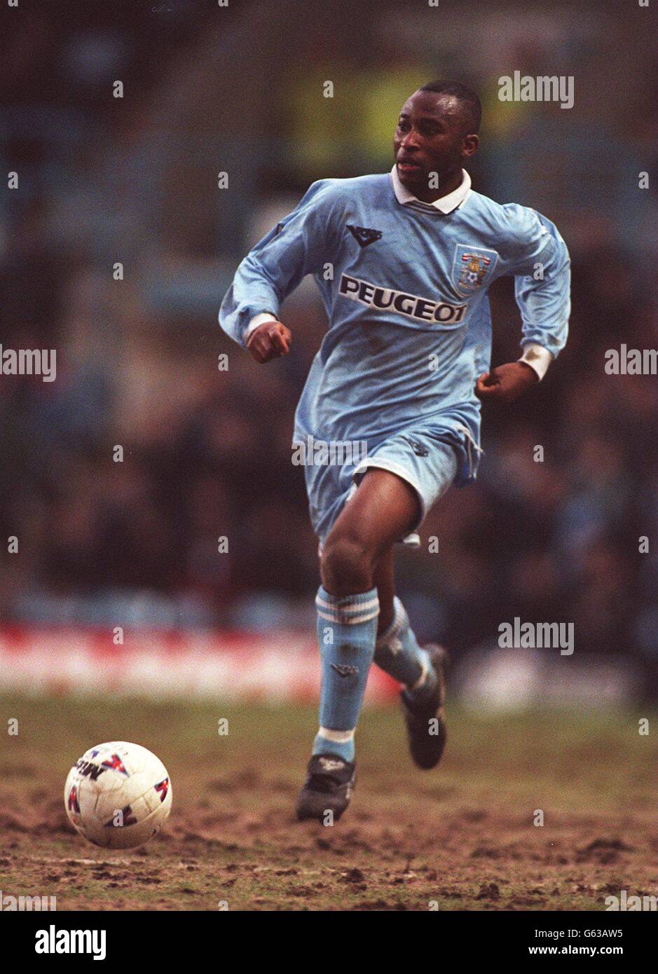 Peter ndlovu coventry hi-res stock photography and images - Alamy