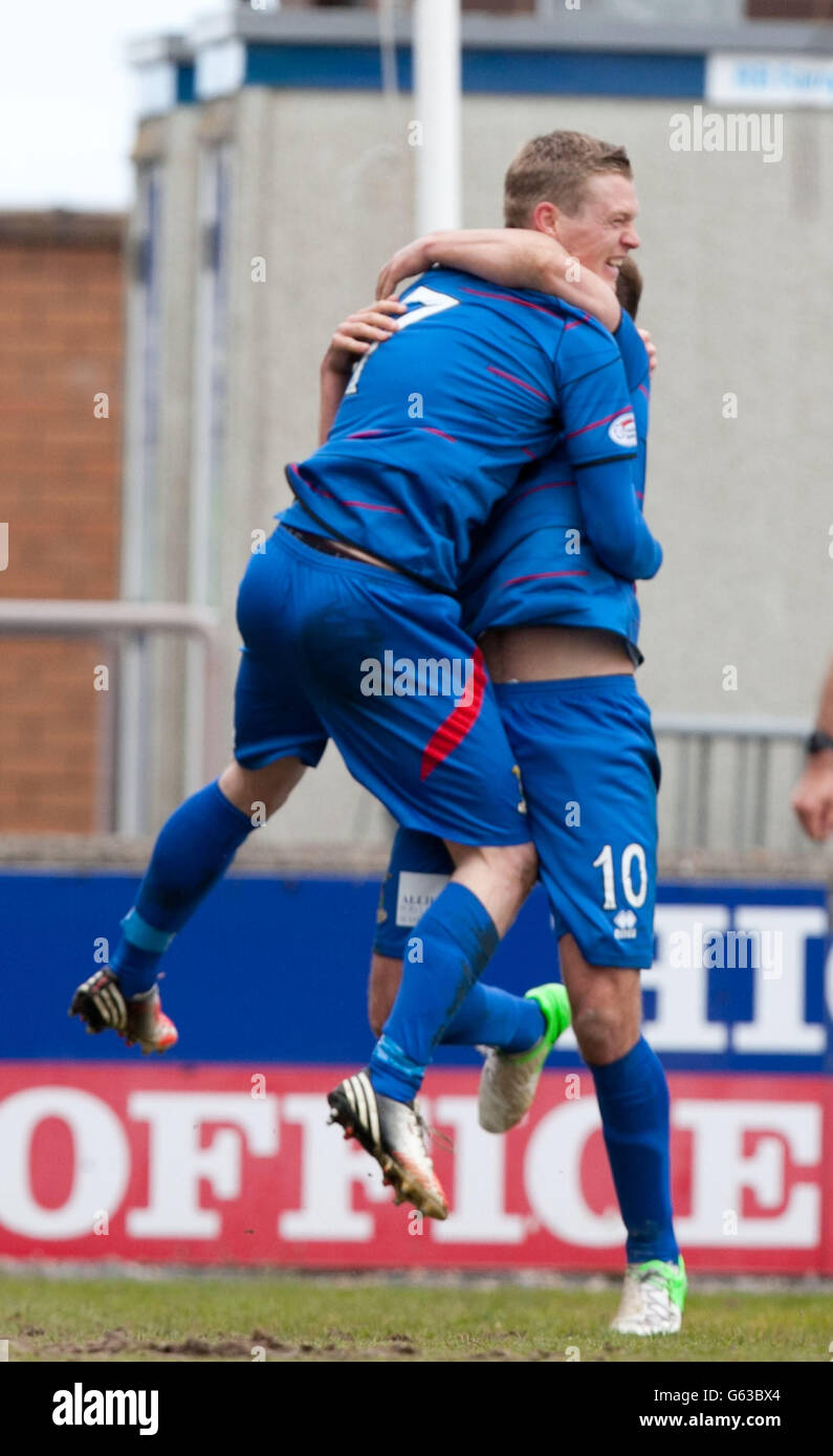 Inverness's Andrew Shinnie and Billy McKay celebrate scoring against ...