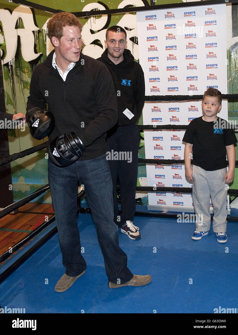 Prince Harry visits Nottingham. Prince Harry gets in the boxing ring ...