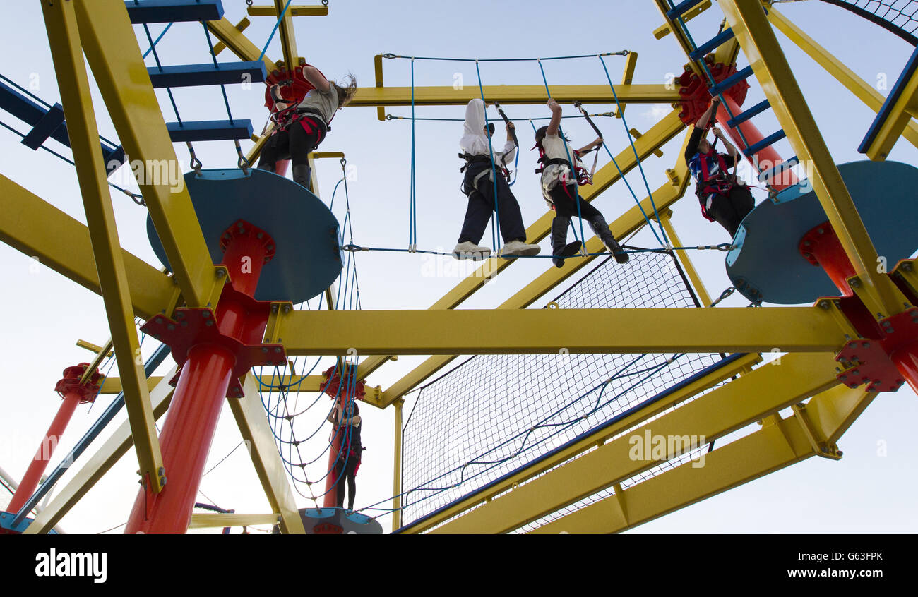 Travel agents try out the Ropes Course on board Norwegian Cruise Line's ...