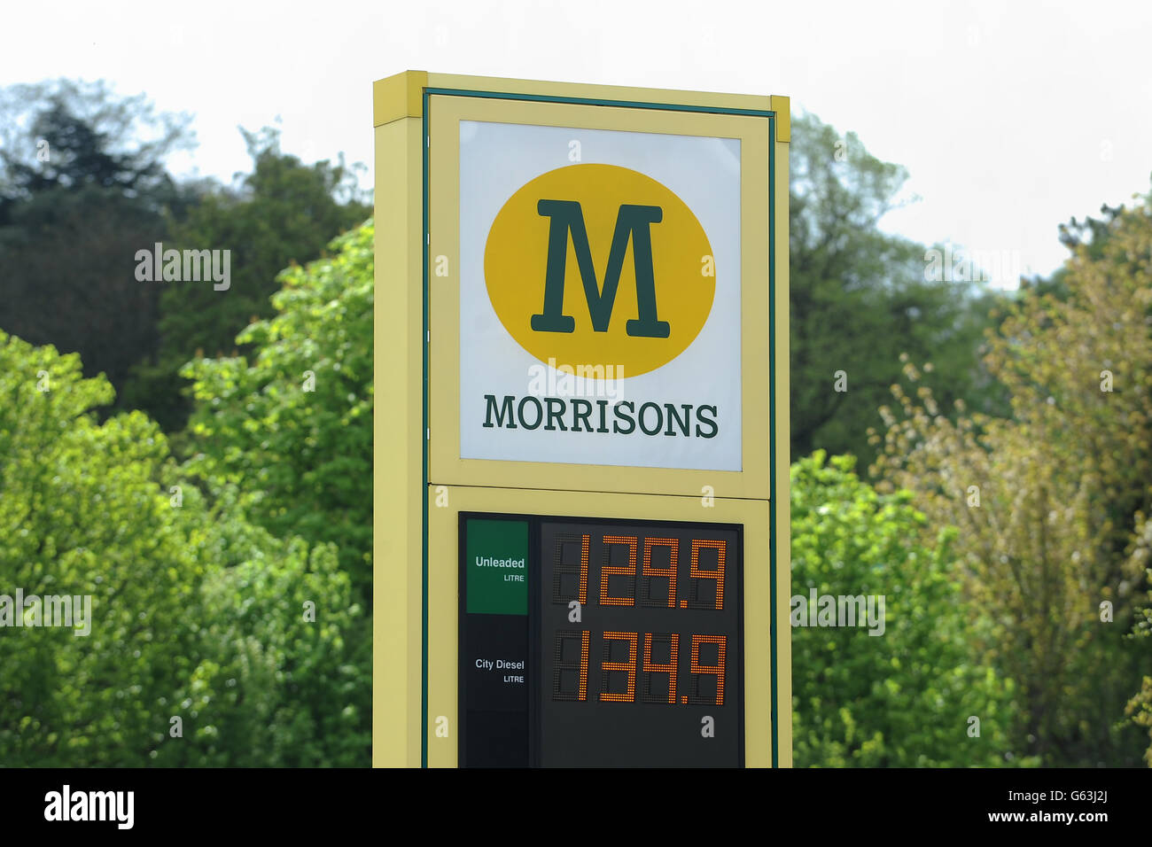 General view of morrisons petrol station hi-res stock photography and ...