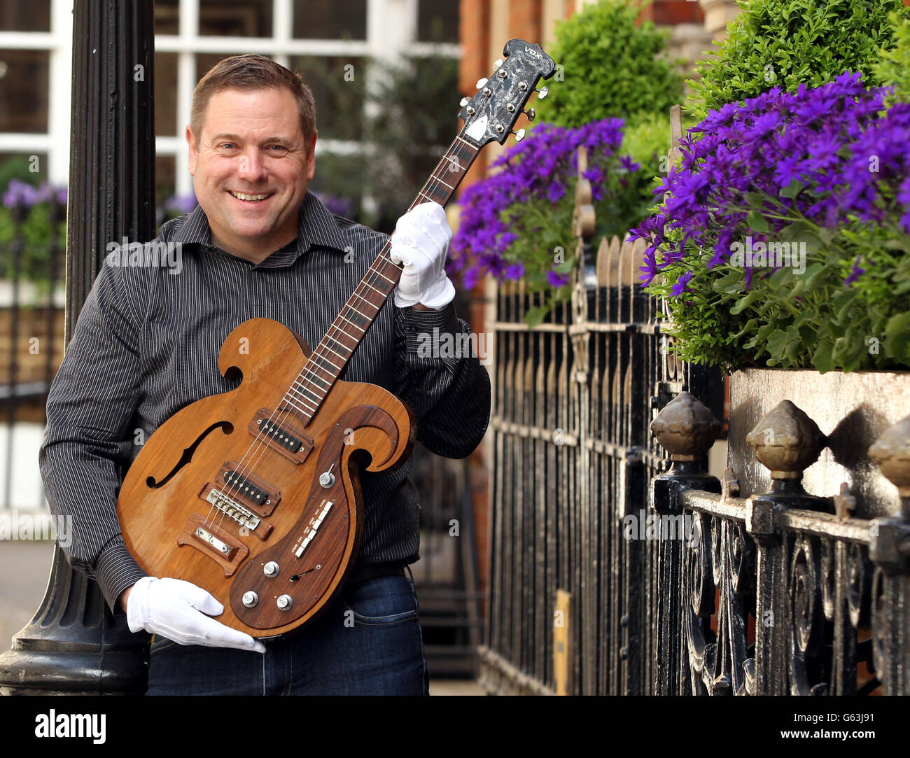 Darren Julien President and CEO of Julien's Auctions with a rare VOX ...