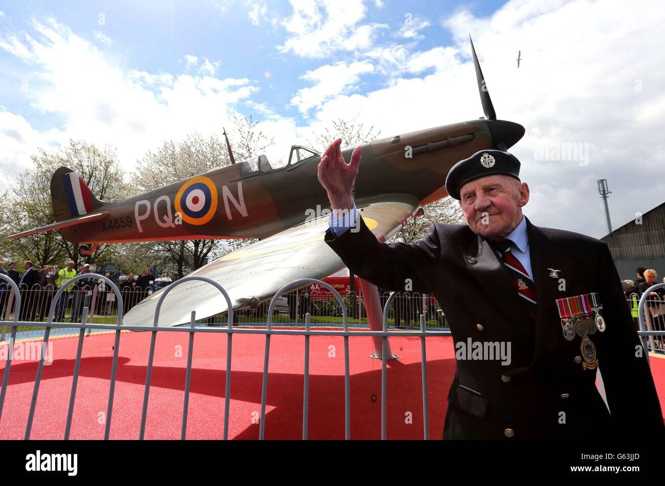 Spitfire mark 1 hi-res stock photography and images - Alamy