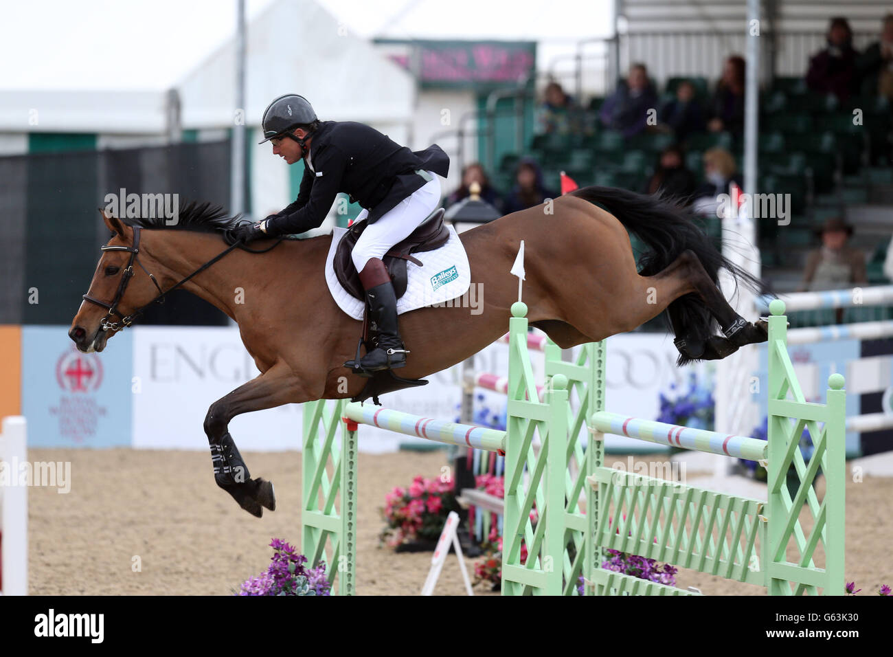 Peter Charles rides Oz De Breve in the Land Rover Open competition ...
