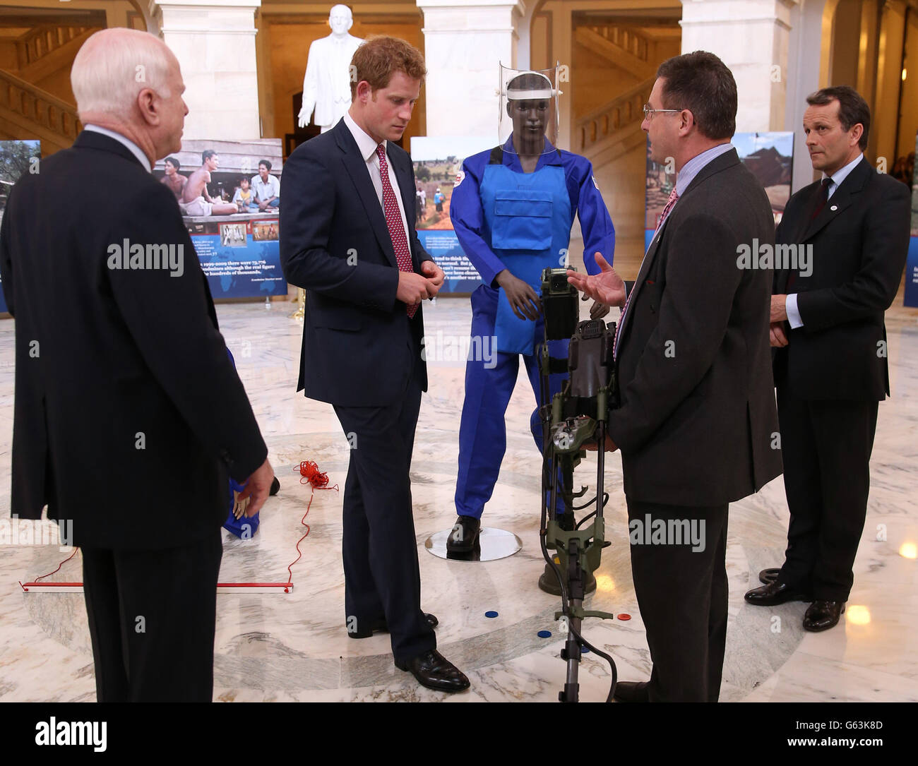 Senator washington office tour hi-res stock photography and images - Alamy