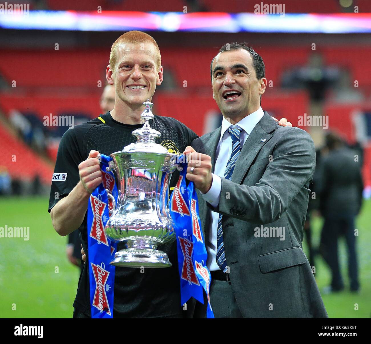 Ben watson fa cup wigan hi-res stock photography and images - Alamy