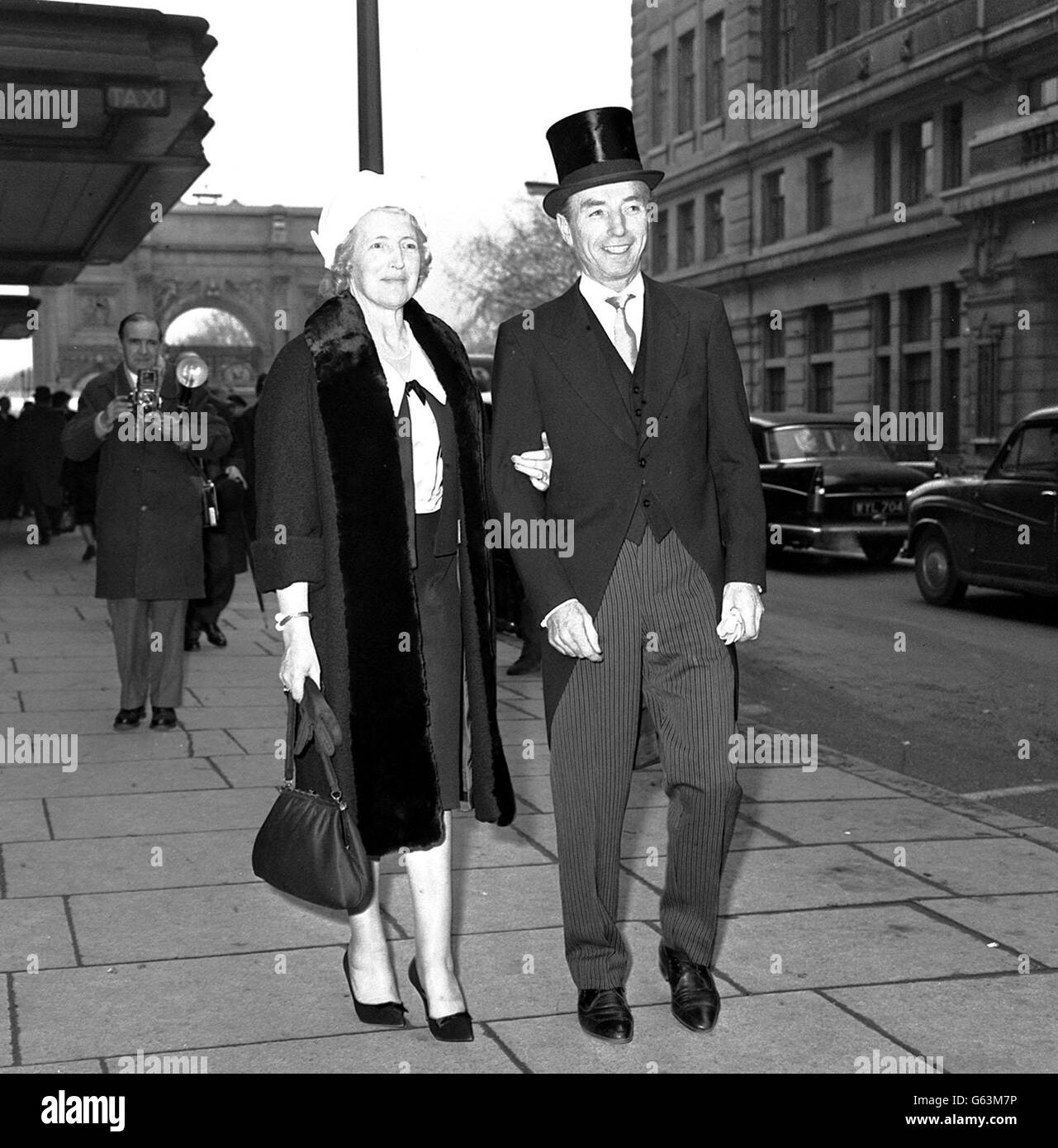 Smiling knight Black and White Stock Photos & Images - Alamy