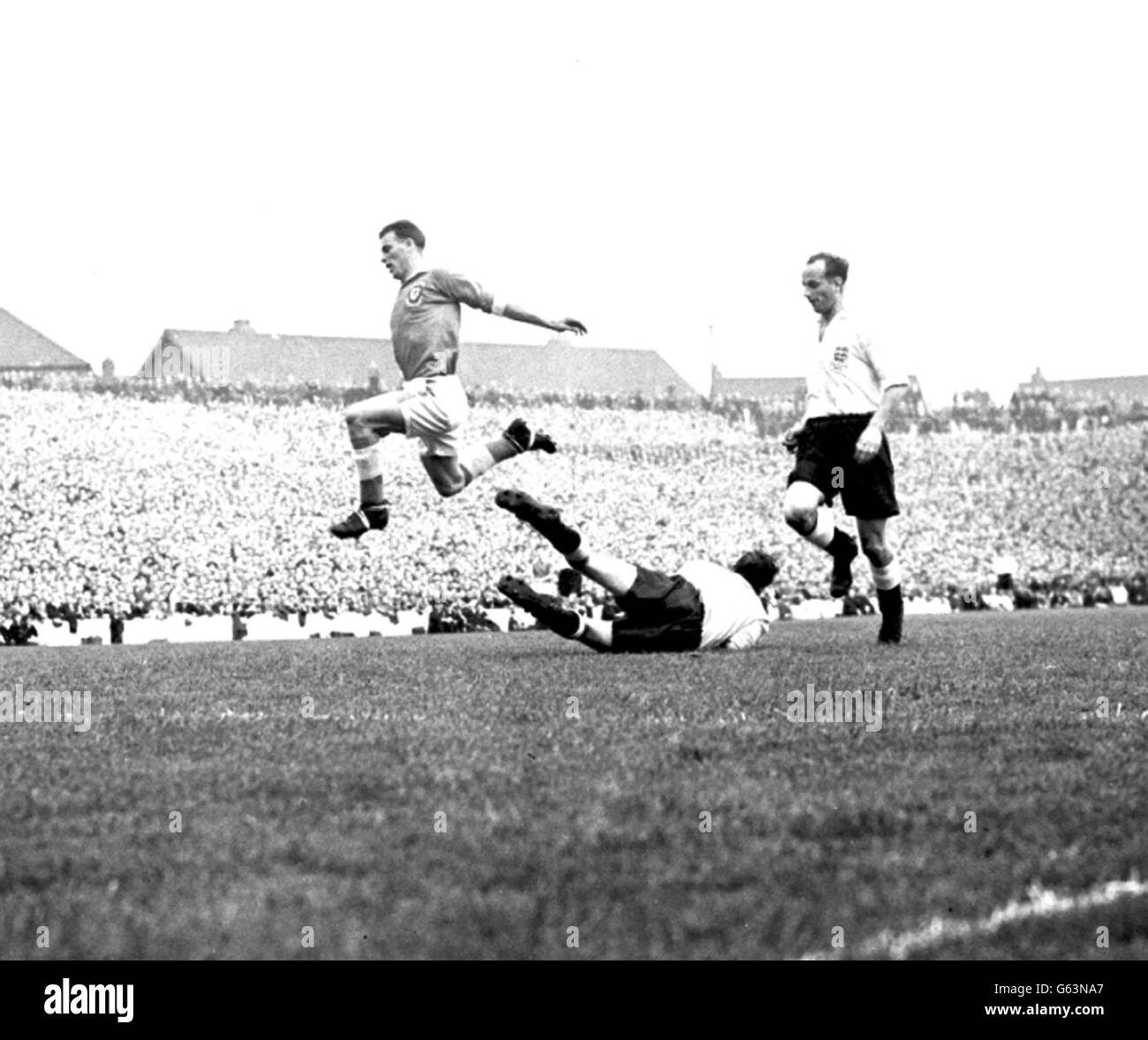 Playing foot Black and White Stock Photos & Images - Alamy