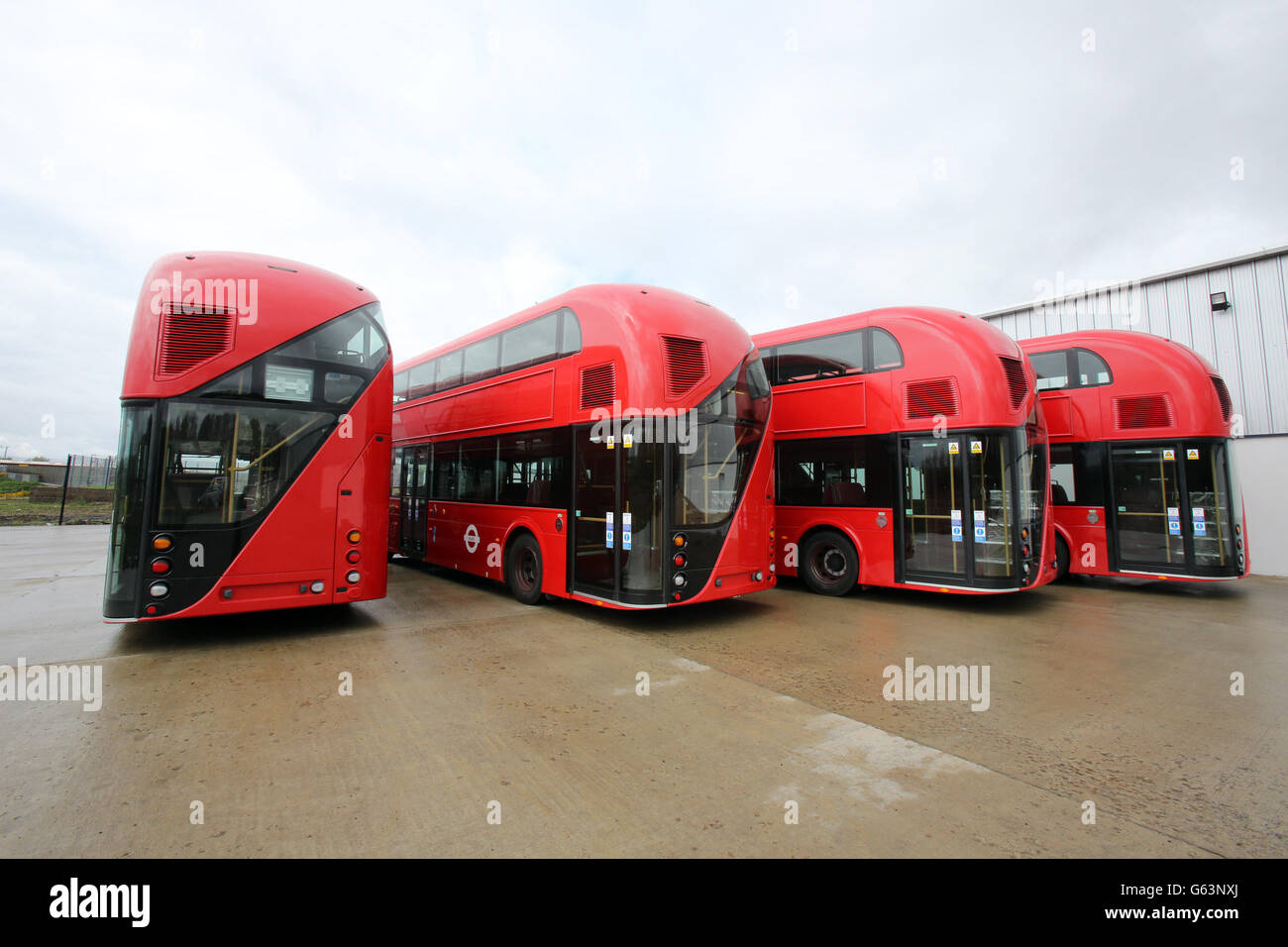 Wright buses hi-res stock photography and images - Alamy