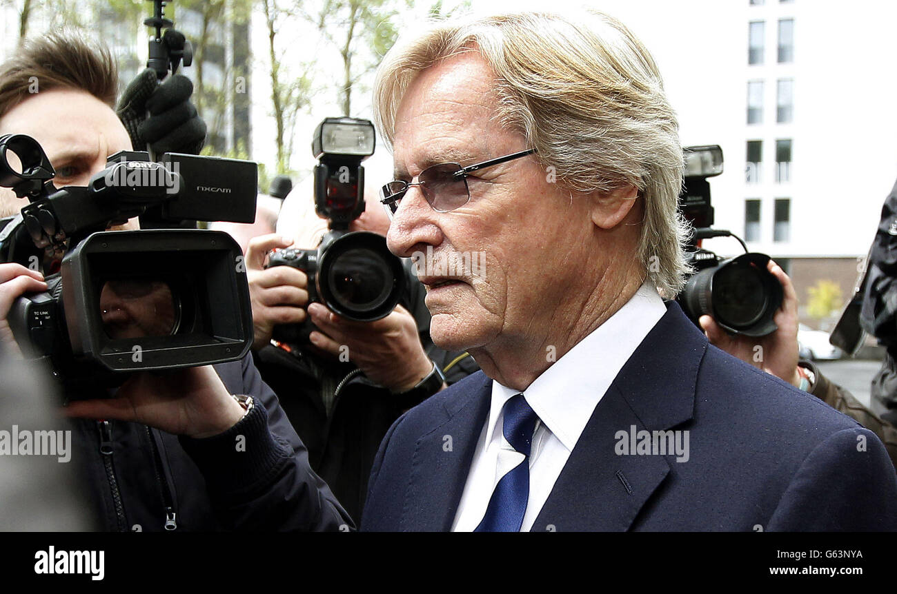 Bill roach coronation street hi-res stock photography and images - Alamy