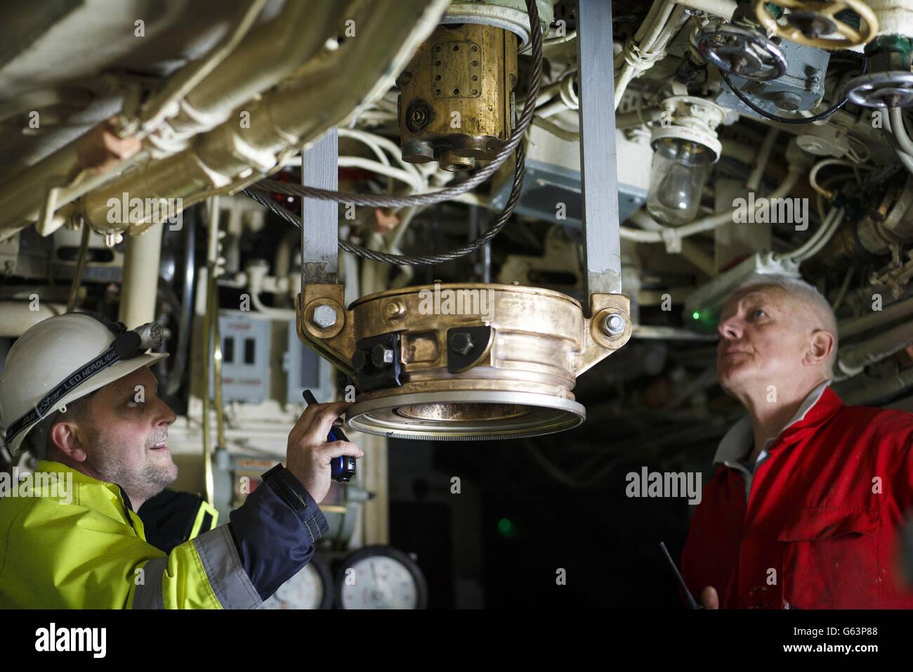 Attack periscope hi-res stock photography and images - Alamy